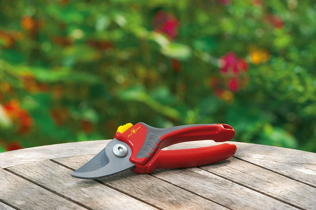 Wolf-Garten Comfort Plus Bypass Pruner - RR2500 – ISE Forest and Garden